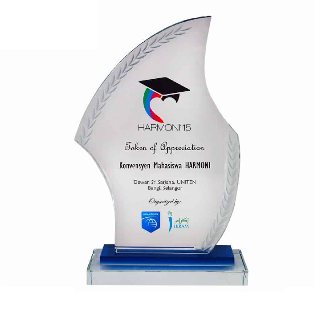 Crystal Plaques at Clazz Trophy Malaysia | Unique Crystal Plaque Supplier